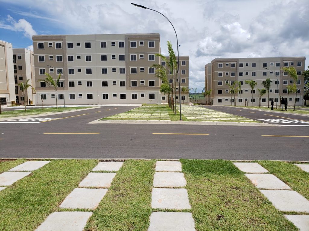 Com mais de 100 mil moradores, Vila Jaiara passa por transformação ...