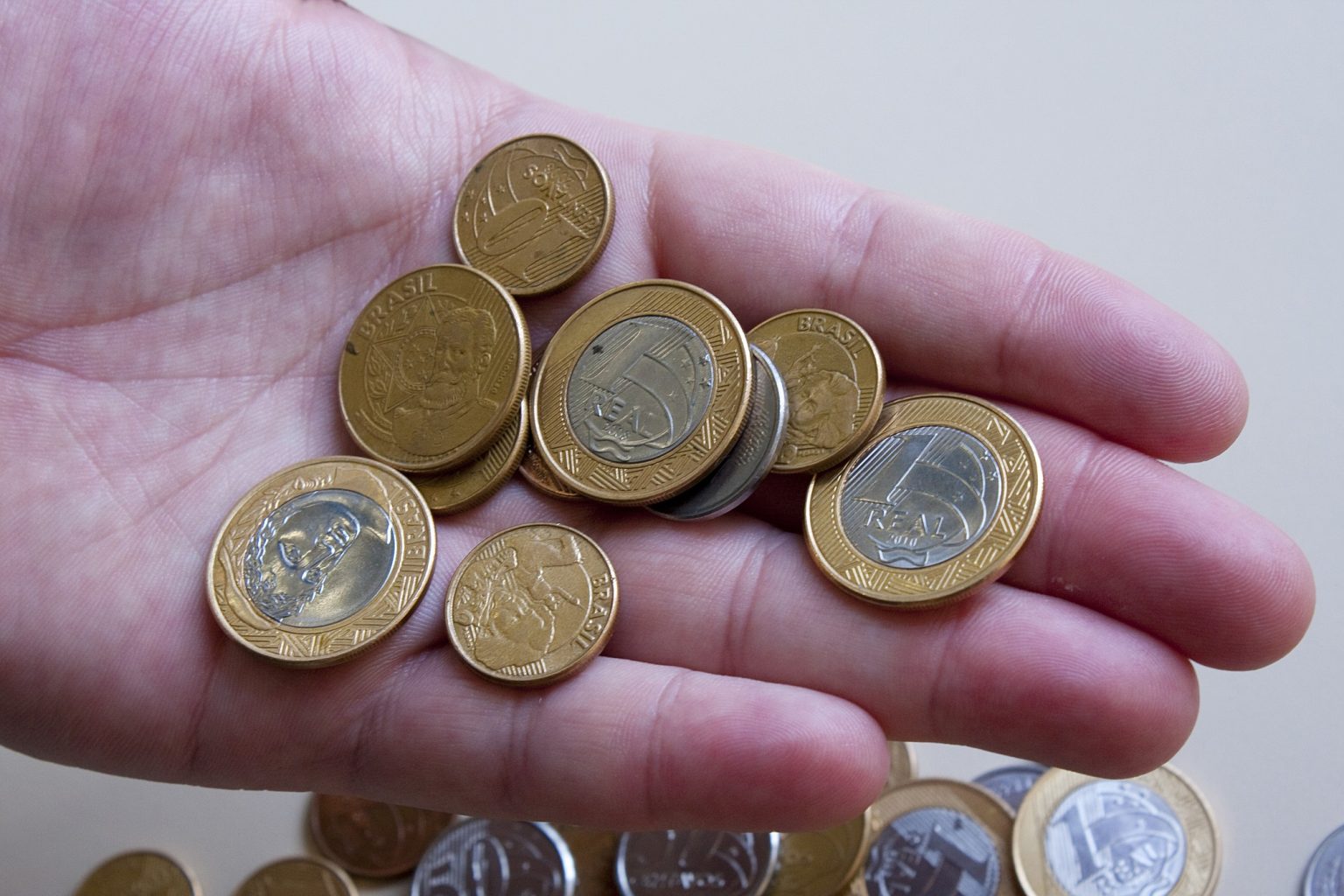 6 moedas em circulação que podem valer uma nota e poucos sabem - Portal 6